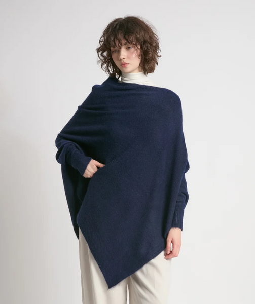 Triangle Poncho with Sleeves – Beaufort Linen Co.